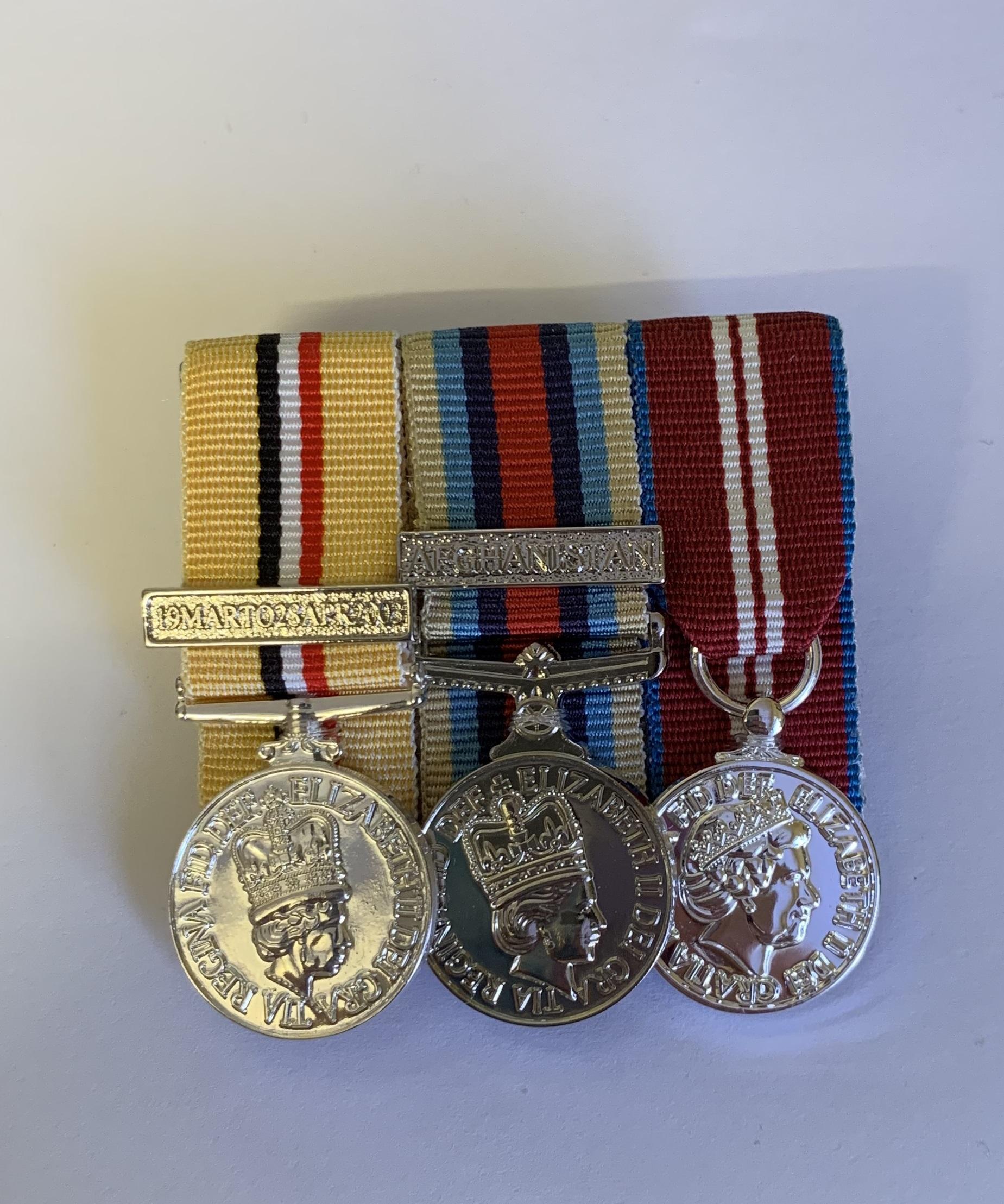 Mini Op Telic 1 WITH clasp, OSM Afghanistan + clasp , Queens Diamond ...